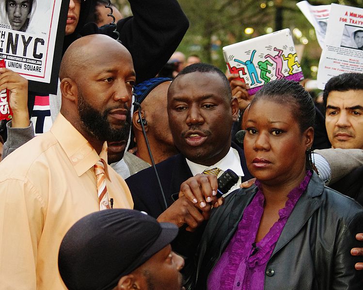 Prosecutor files murder charge against George Zimmerman in Trayvon ...