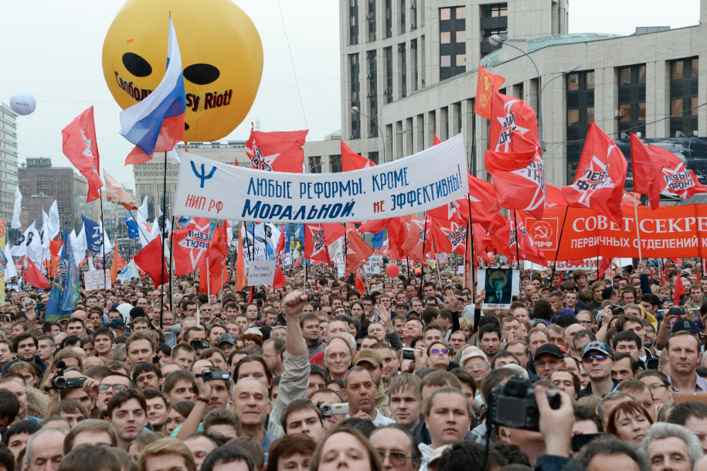 Thousands march in anti-Putin rally in Moscow - The World from PRX Thousands march in anti-Putin rally in Moscow - The World from PRX
