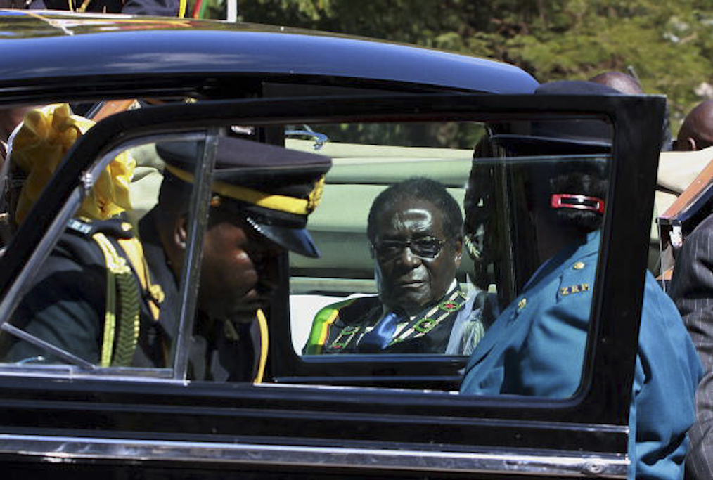 Zimbabwe: Robert Mugabe's motorcade in yet another fatal accident - The ...
