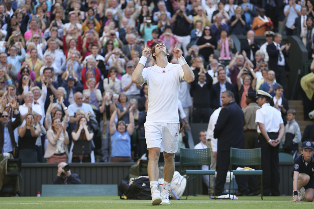 'Murray Mania' reaches new level at Wimbledon - The World from PRX