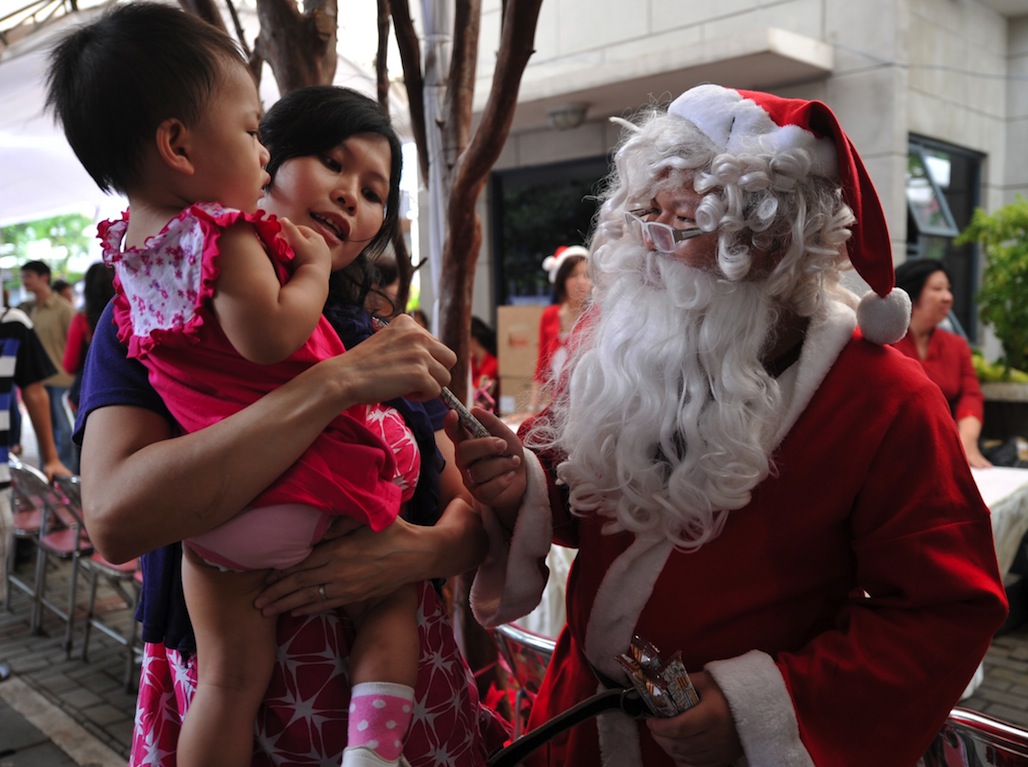 Indonesian clerics vs. Santa Claus - The World from PRX