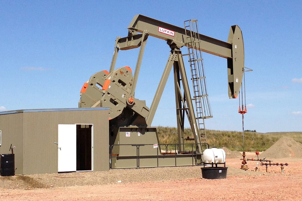US pumps up oil output to highest level in 20 years - The World from PRX