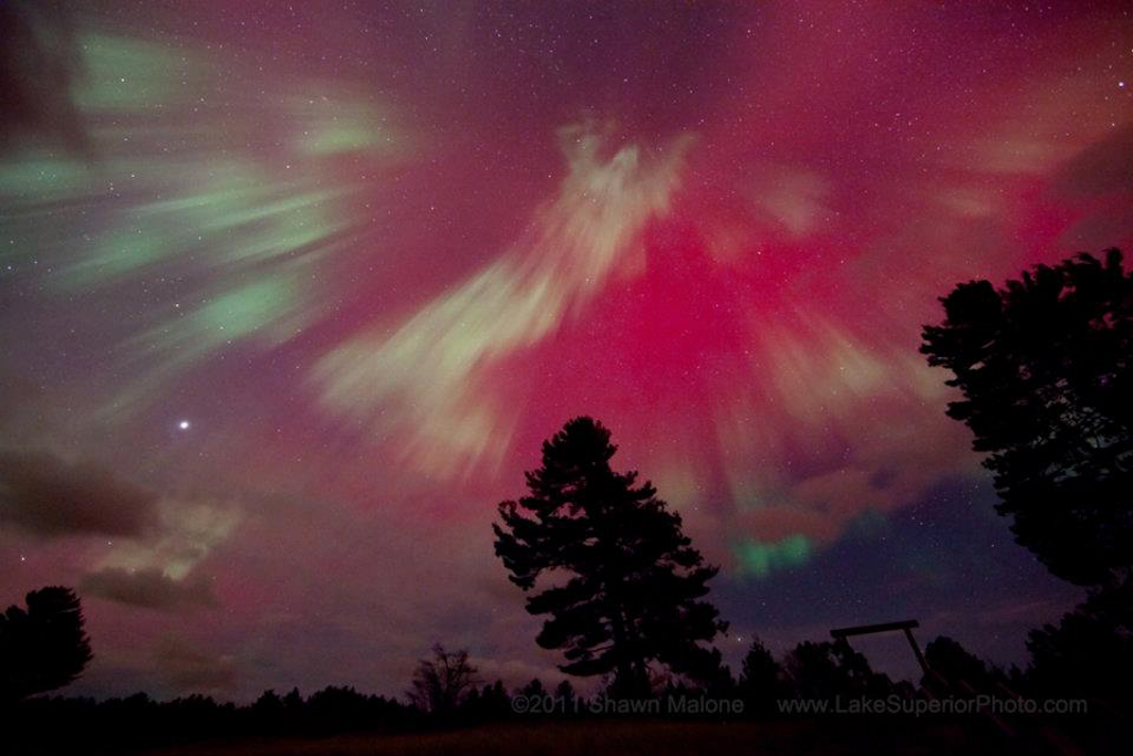 Aurora Borealis: Rare Northern Lights Illuminate Skies Red Across North ...