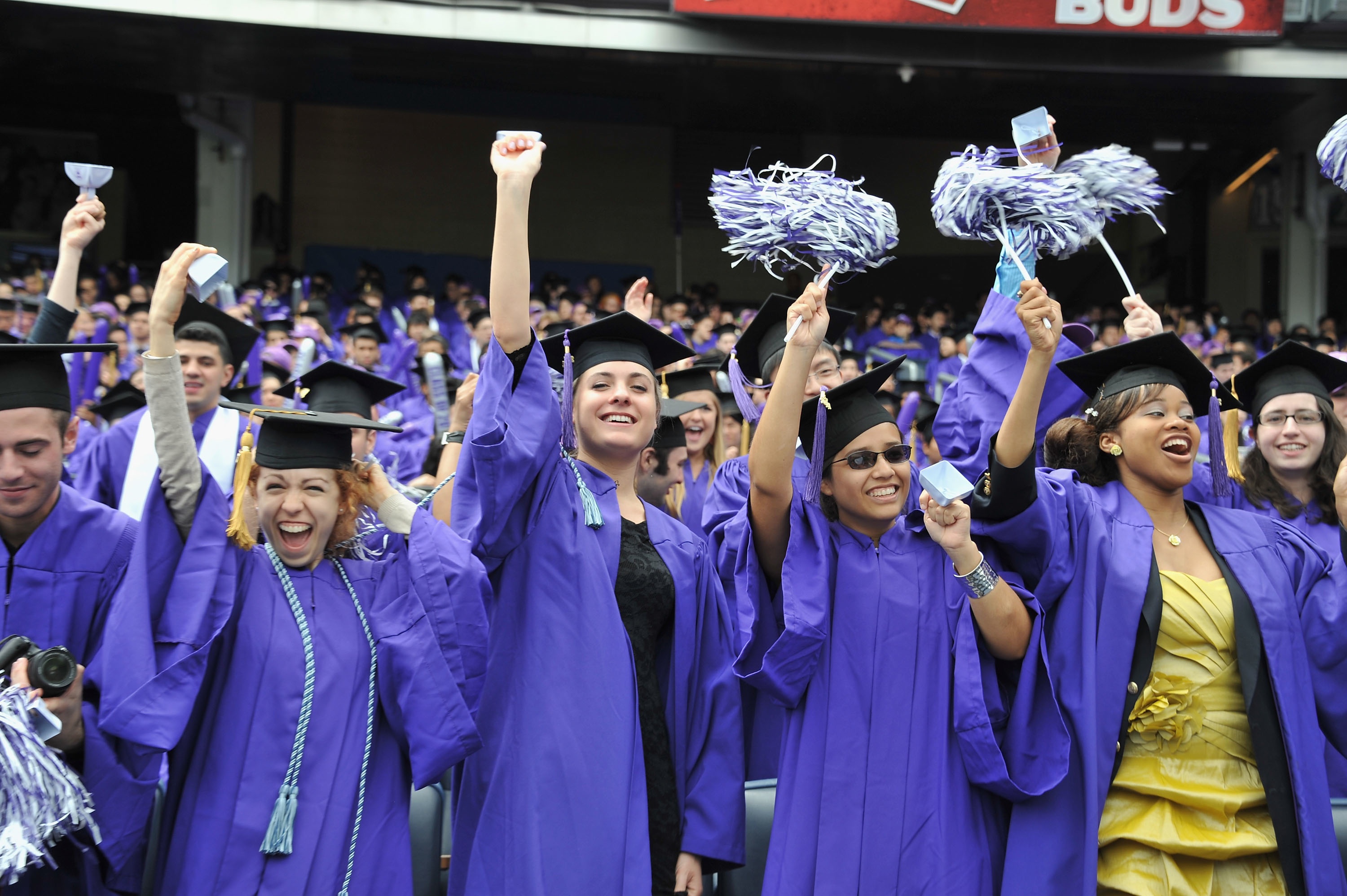 US graduation rate increases slightly, according to new report - The ...