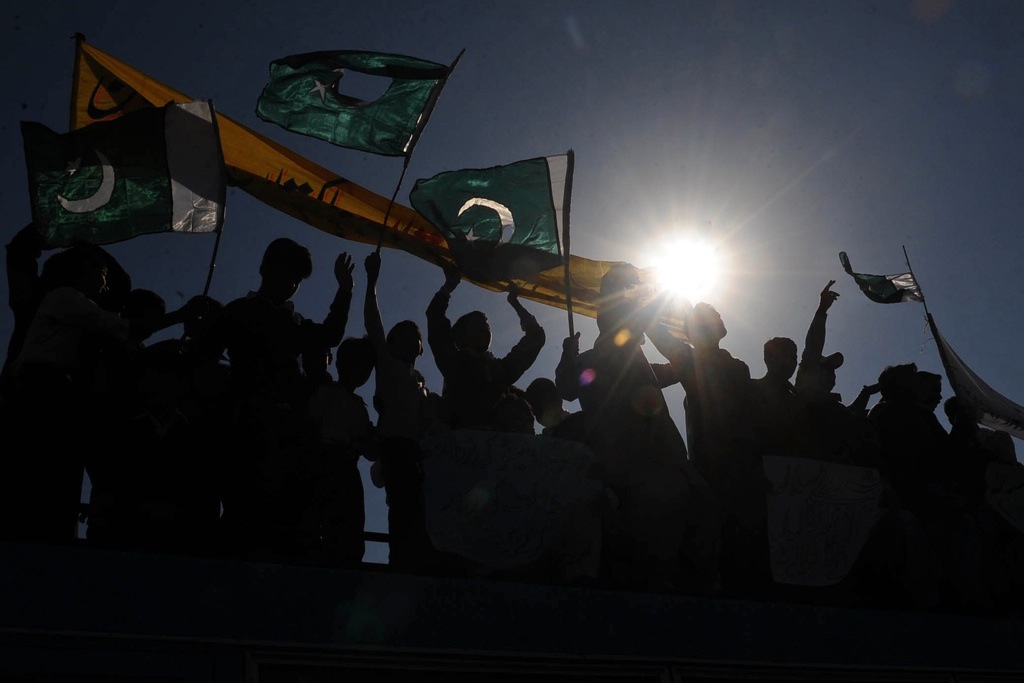 Pakistan: NATO supply routes are still closed as thousands party at ...
