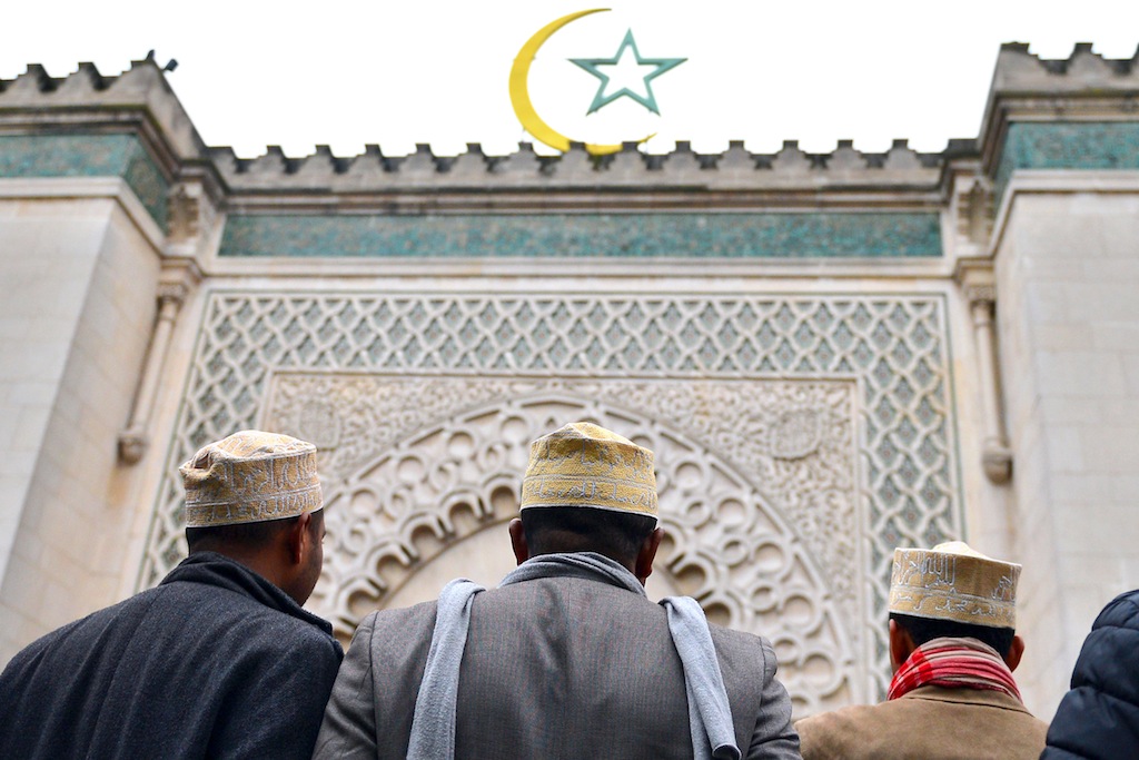 Mosque for gays, women to open in Paris - The World from PRX