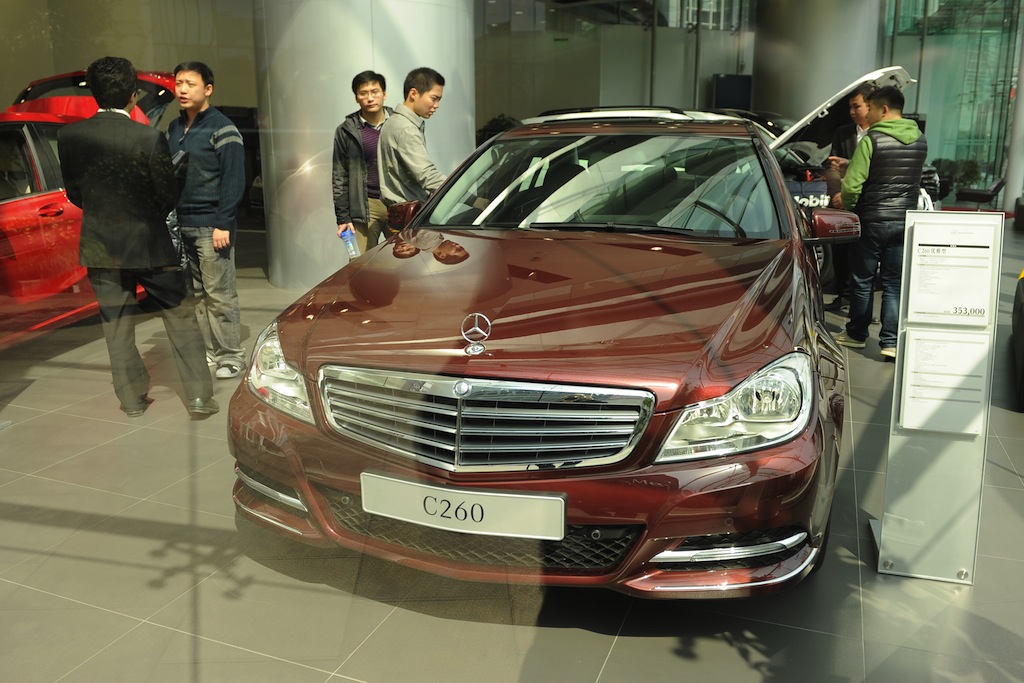 China luxury car club stirs class tension - The World from PRX