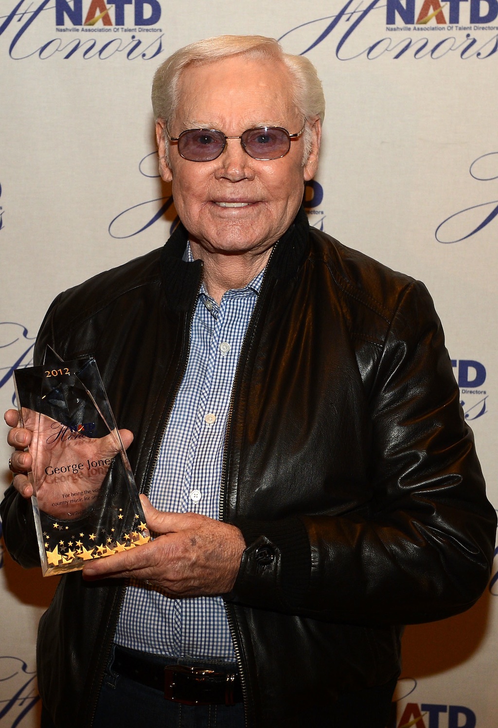 George Jones, admired country music superstar, dies at 81 - The World ...