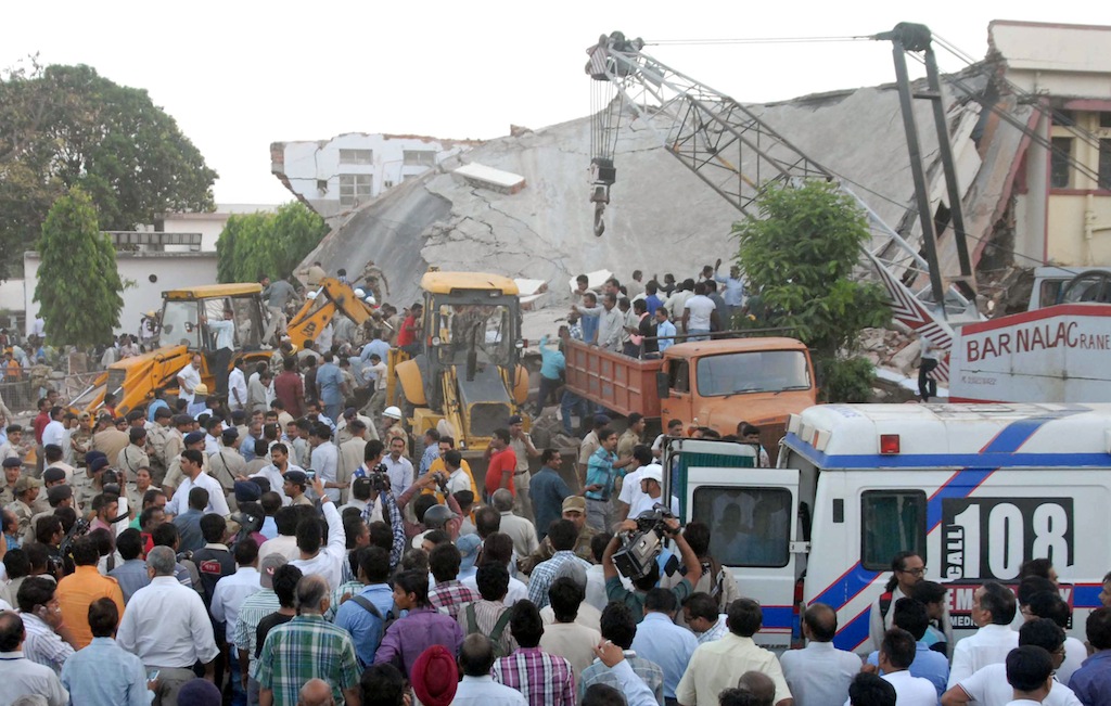 UPDATE: India hospital collapses, at least 15 feared trapped, 4 ...
