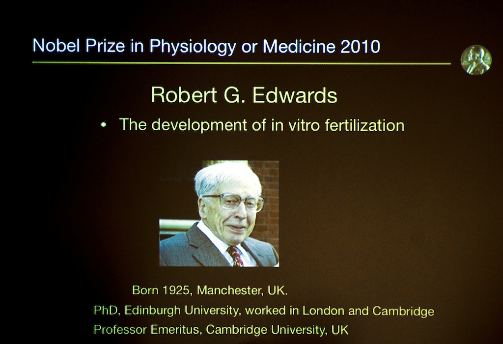 Robert Edwards: Nobel Prize-winning test-tube baby pioneer dies at 87 ...
