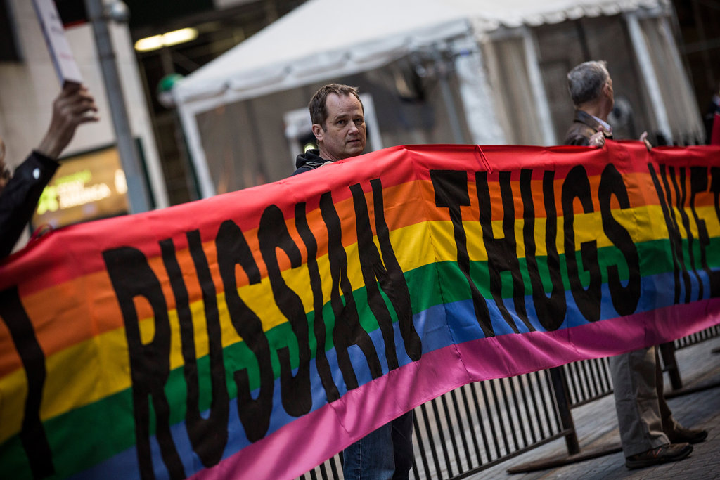 Russian activists work to maximize Olympic spotlight amid anti-gay ...