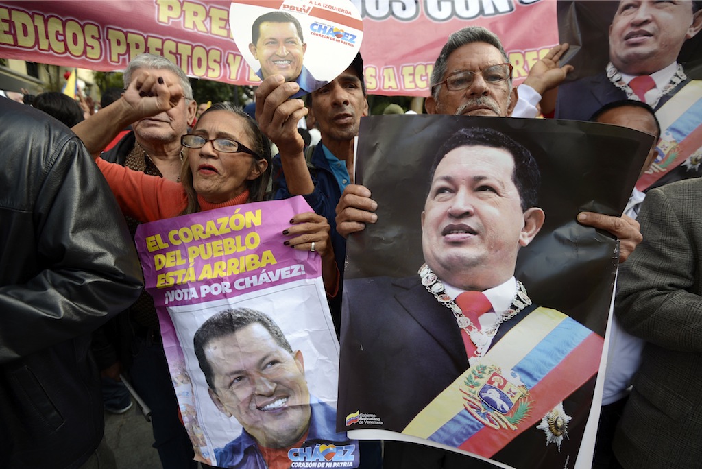 Hundreds of Venezuelans rally for more information on ailing Chavez ...