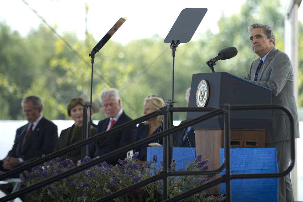 Robert Pinsky, America's poet laureate, goes to Israel - The World from PRX