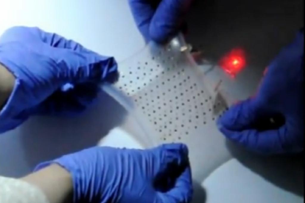 Stretchable, flexible battery created by scientists (VIDEO) - The World ...