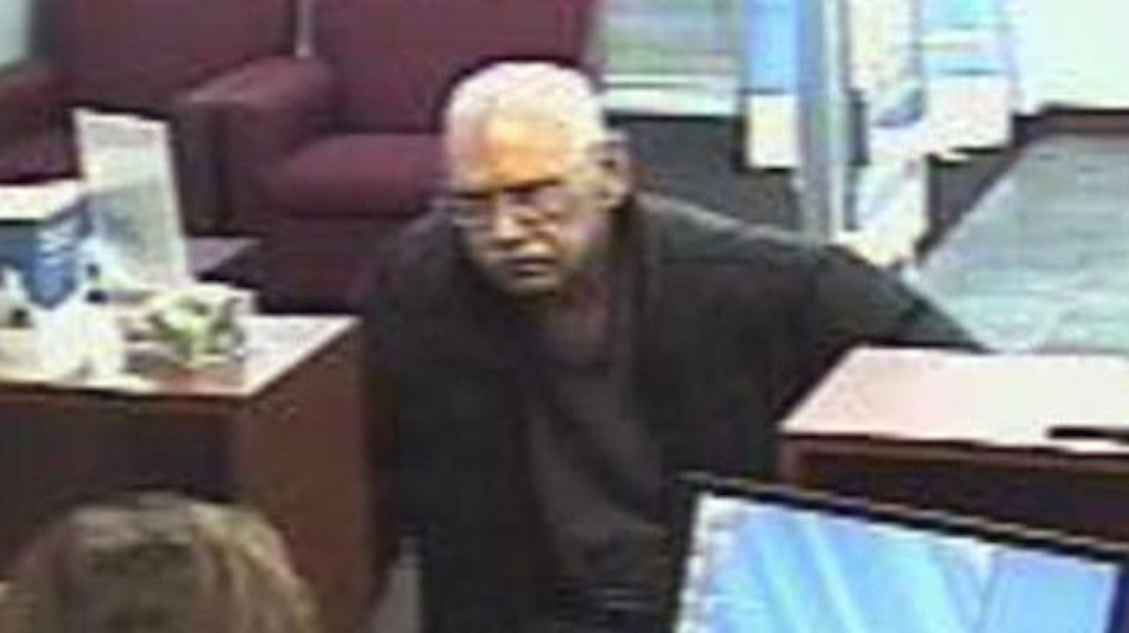 Walter Unbehaun, 73, robs Chicago bank so he can return to prison - The ...