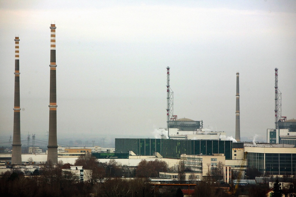Bulgarians vote in referendum on new nuclear power plant - The World ...