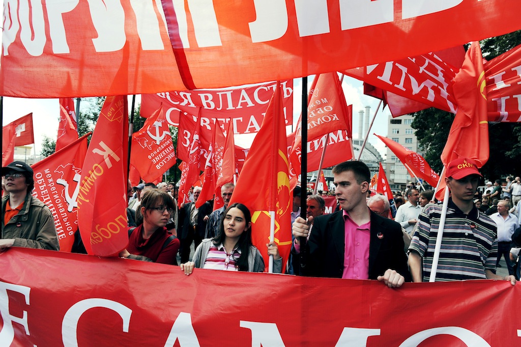 Moscow protests as Putin begins new Popular Front movement - The World ...