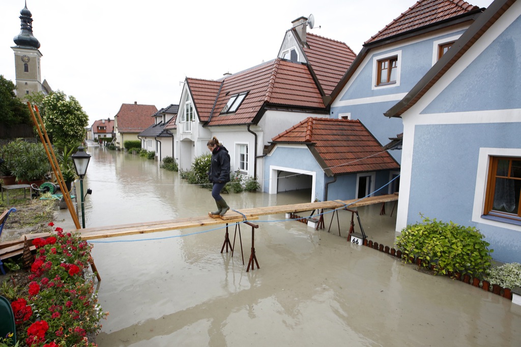 Massive flooding sweeps through central Europe - The World from PRX