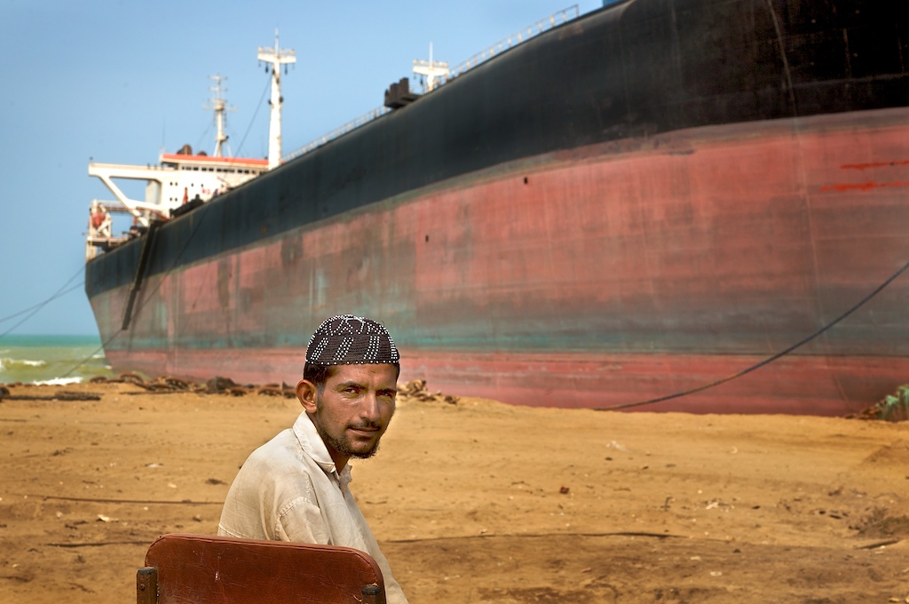 Shipbreaking in Gaddani Beach, Pakistan - The World from PRX