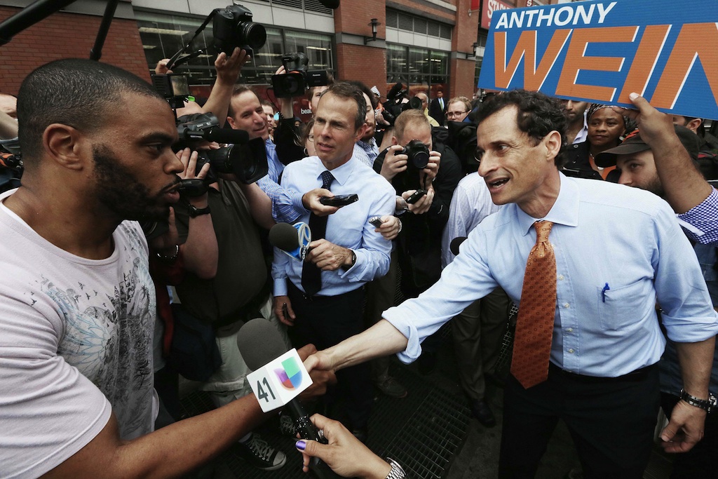 Anthony Weiner: 'Quit isn't the way we roll' in New York (VIDEO) - The ...