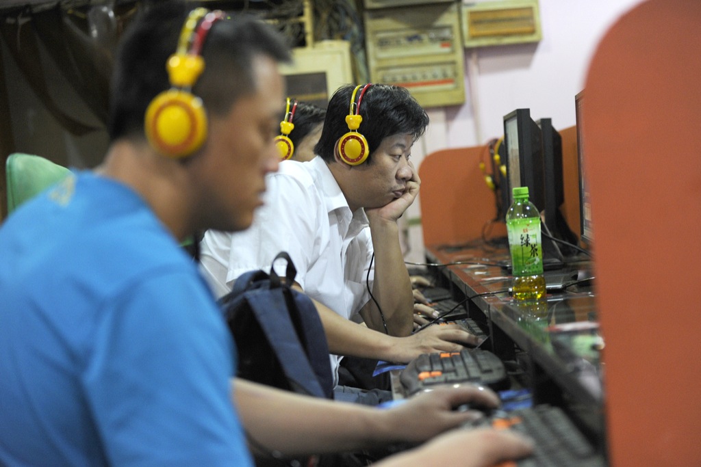 Meet Zhang. He hacks for Beijing. - The World from PRX