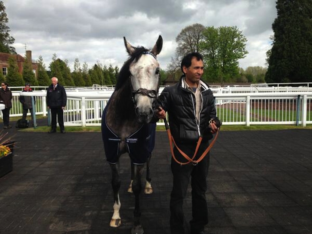A Friday In goes to Britain's Lingfield Park for a day at the races ...