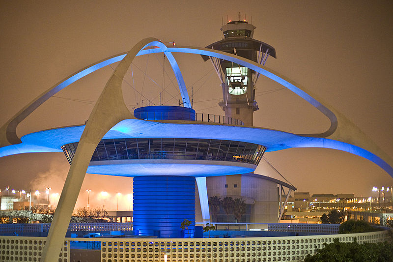 'Dry ice bomb' temporarily shuts down LAX - The World from PRX