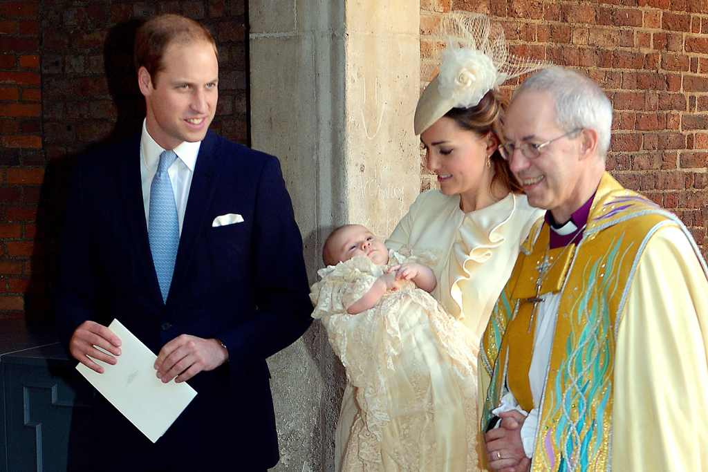 Prince George christened at St. James Palace (VIDEO) - The World from PRX