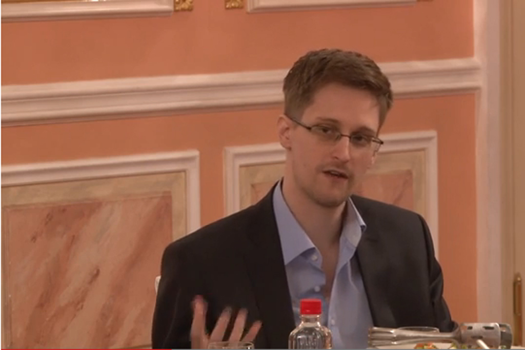 Leaker Edward Snowden receives Sam Adams award in Moscow (VIDEO) - The ...