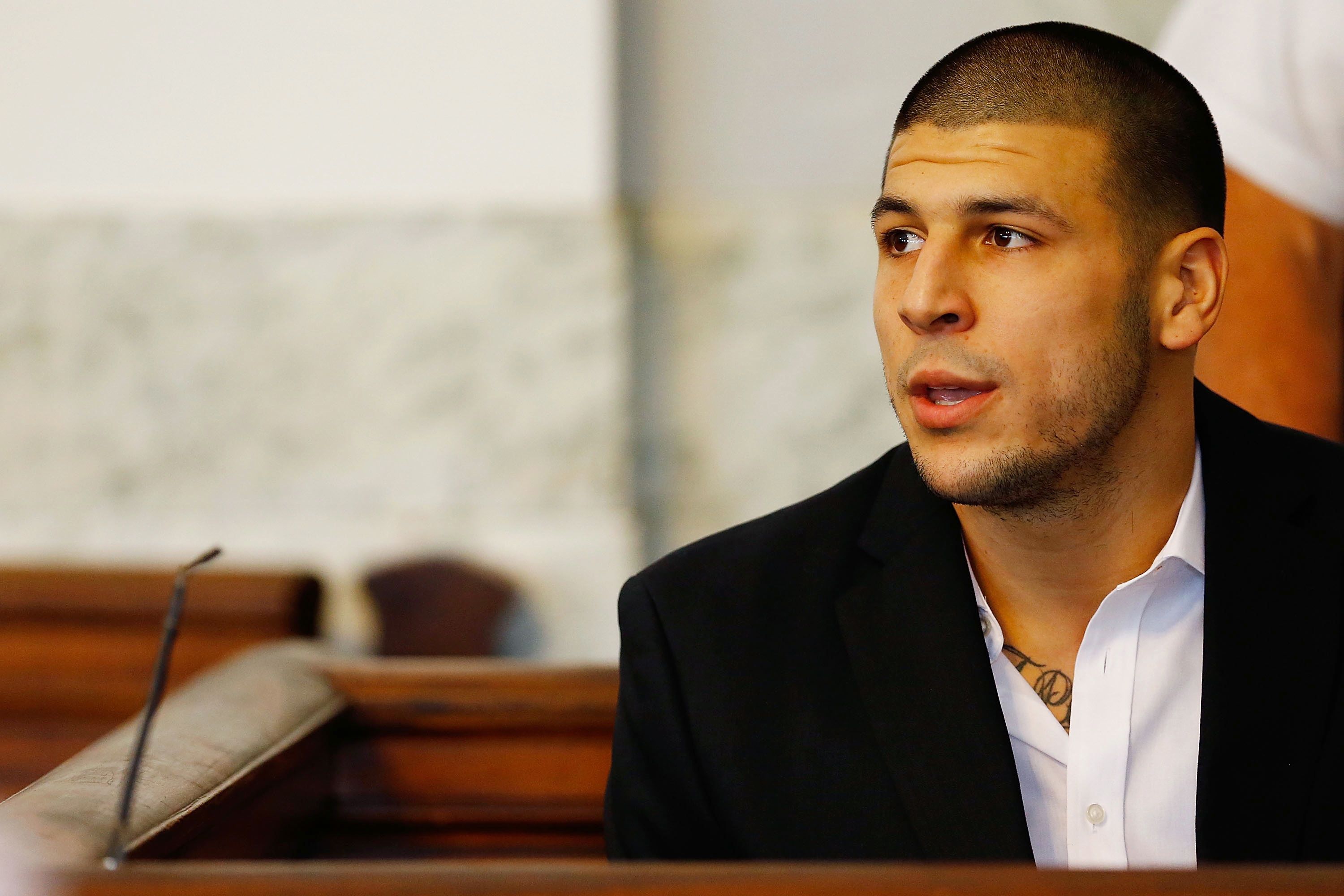 Ex-NFL star Aaron Hernandez pleads not guilty to murder (VIDEO) - The ...