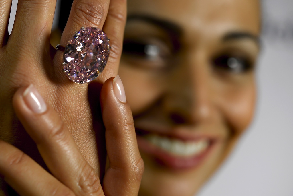 Sotheby's to auction record $60 million 'flawless' pink diamond - The ...