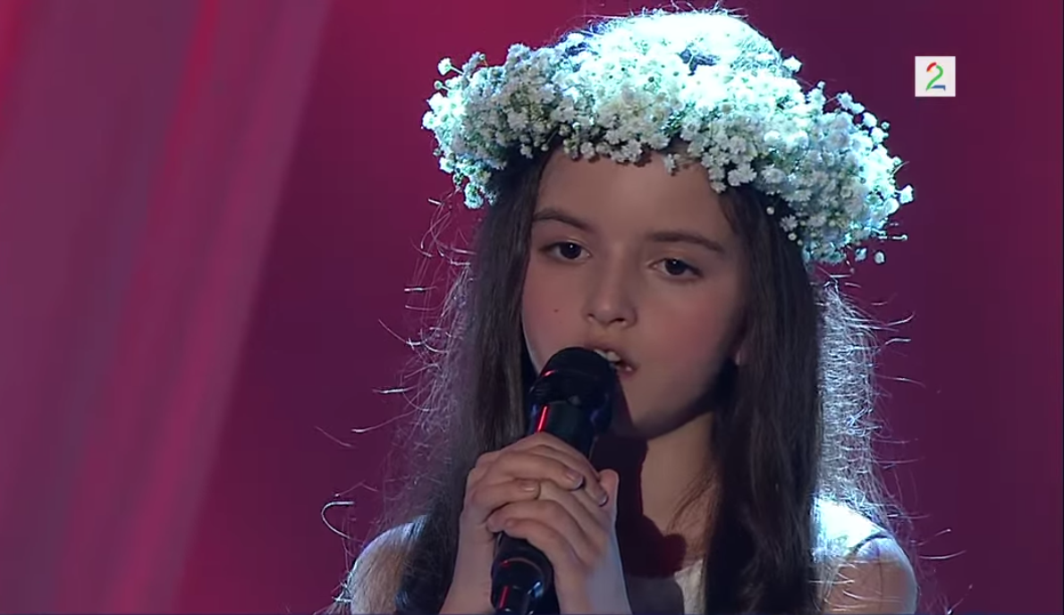 You won't believe how well this Norwegian 8-year-old sings Nancy ...