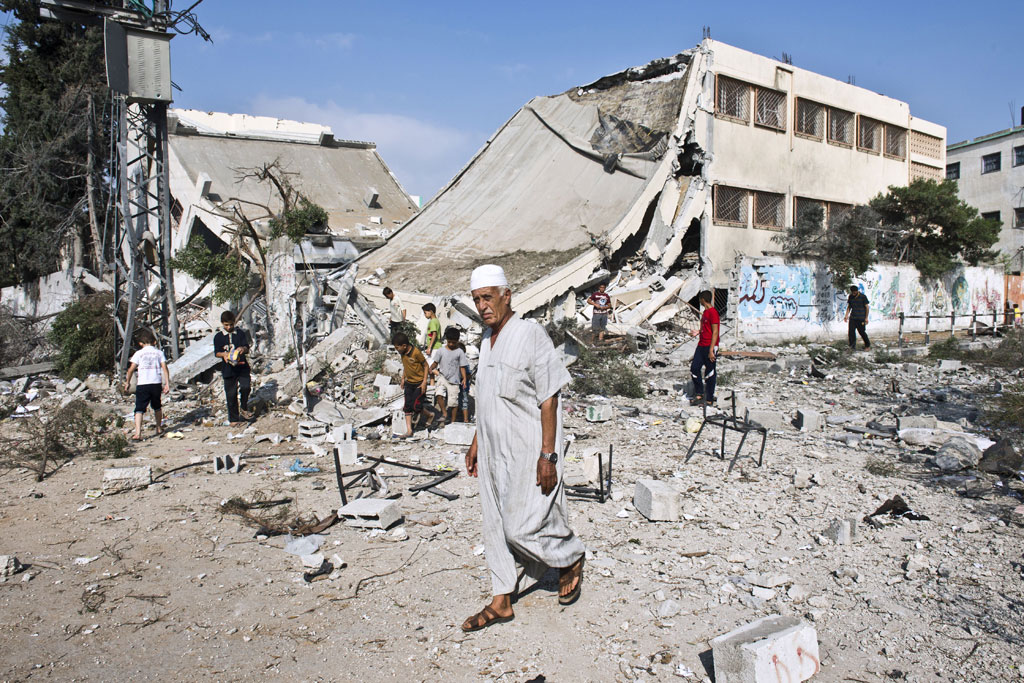 Gaza ceasefire takes effect as Palestinians celebrate - The World from PRX