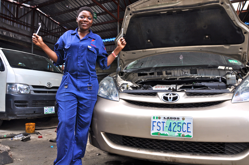 Nigeria's 'first female mechanic' helps young women start new lives ...
