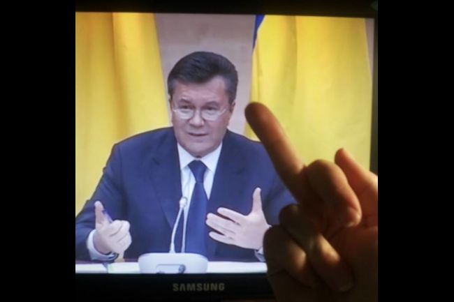 On social media, Ukraine gives Yanukovych the finger - The World from PRX