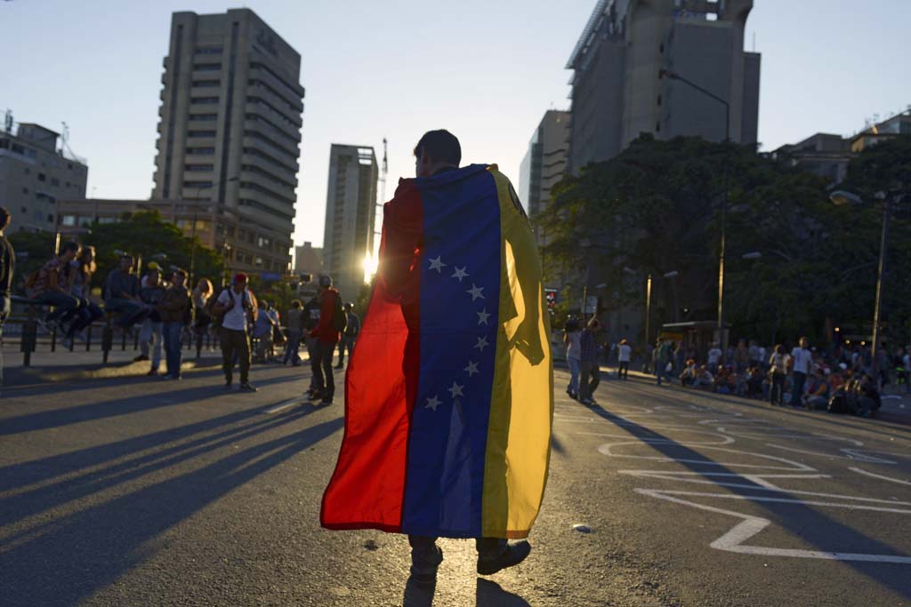 These fake photos could be fanning the flames of protest in Venezuela ...