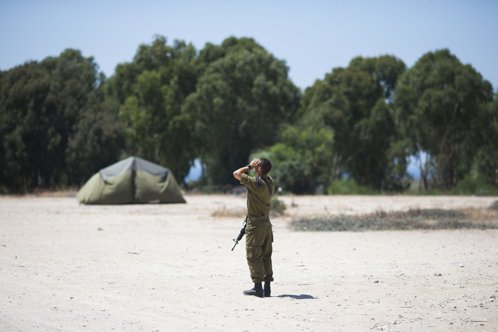 Bombs make ghost towns out of southern Israel - The World from PRX