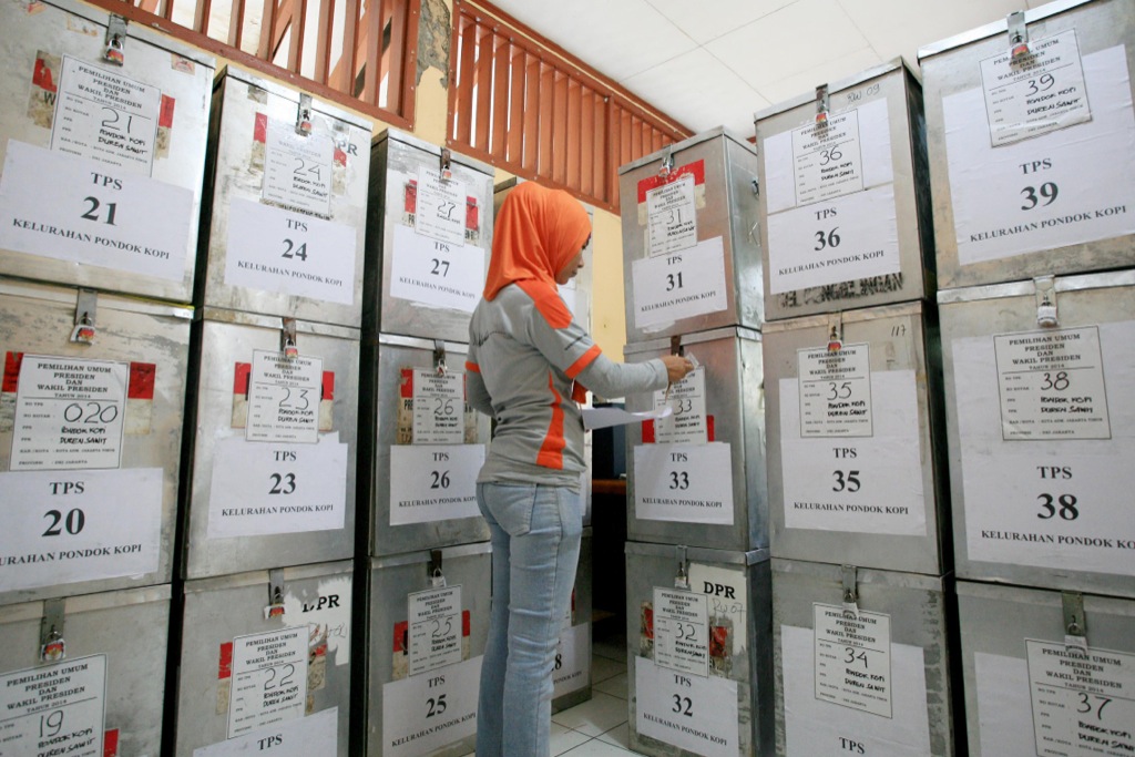 Indonesian voters are worried that fraud will pick their next president ...