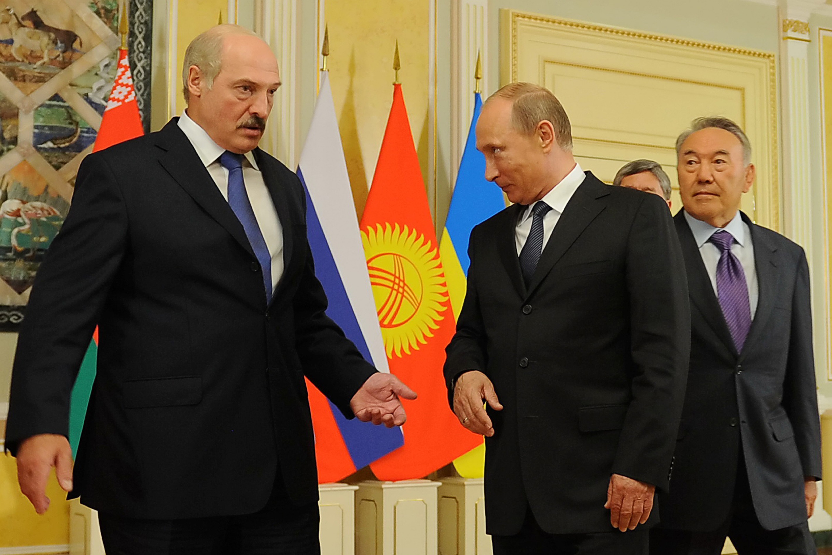 Does Putin really want to resurrect the Soviet Union? - The World from PRX