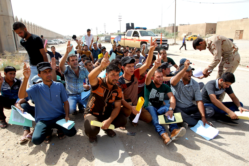 Iraqi forces, bolstered by new recruits, get ready to push back against ...