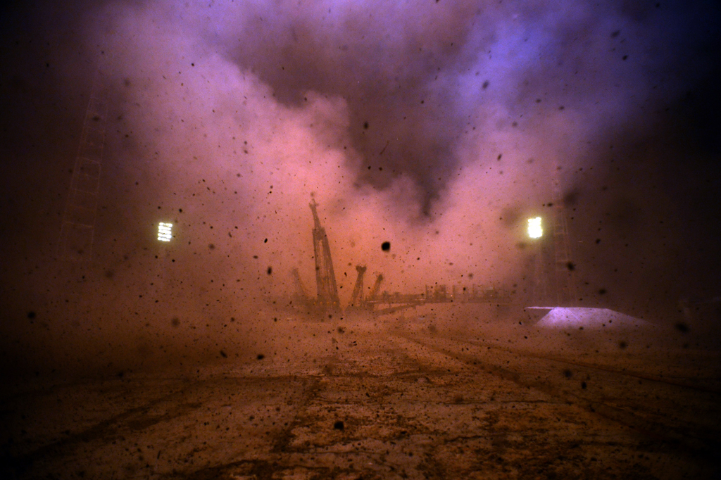 These photos of cosmonauts (and one astronaut) blasting off into space ...