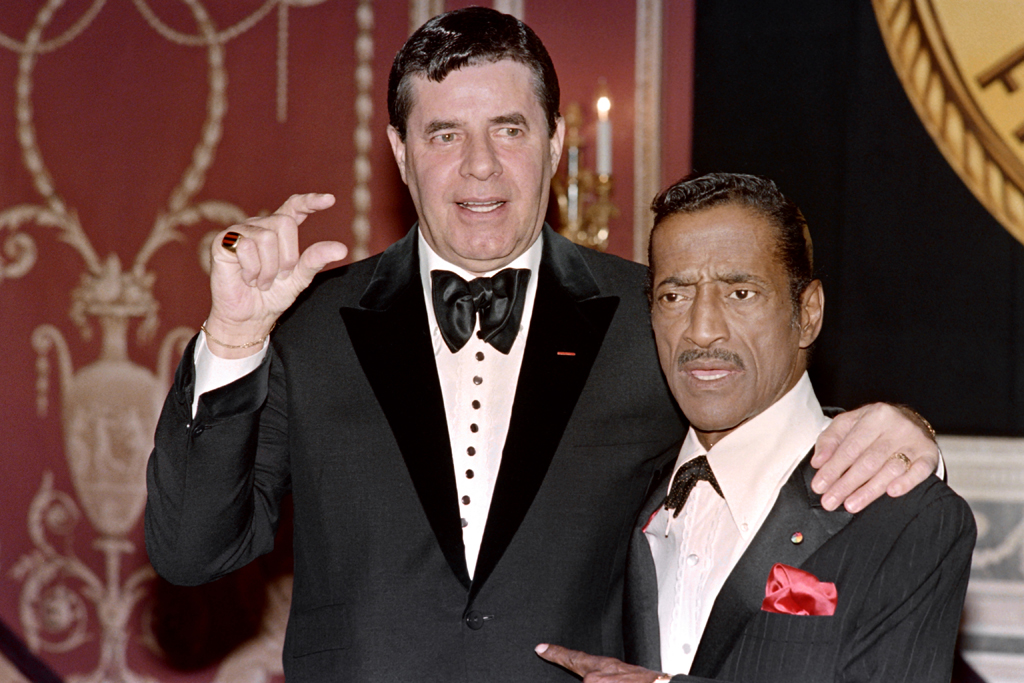 It's official: 1 in 4 adults is anti-Semitic - The World from PRX