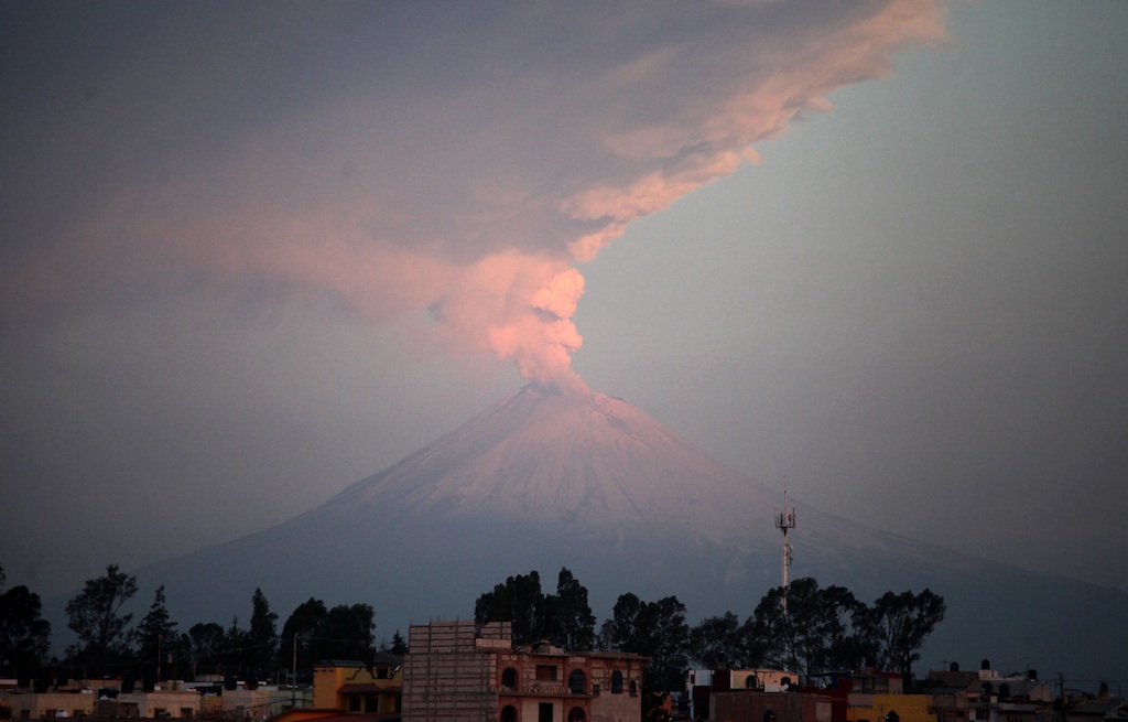 Mexican volcano hurls hot rock half mile up in the air - The World from PRX