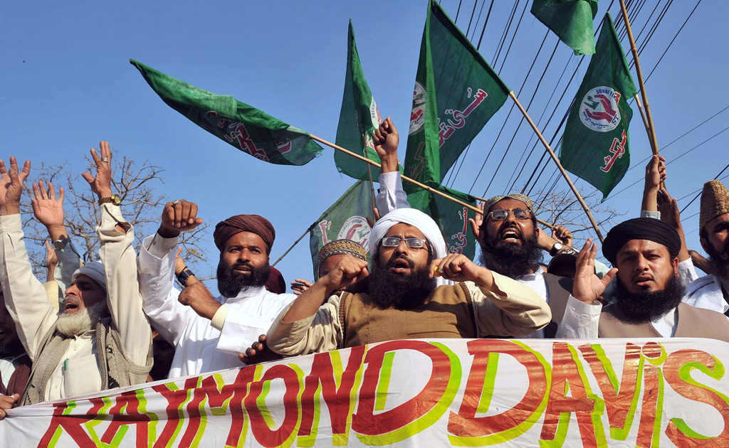 CIA agent Raymond Davis acquitted of Pakistan double murders (UPDATES ...