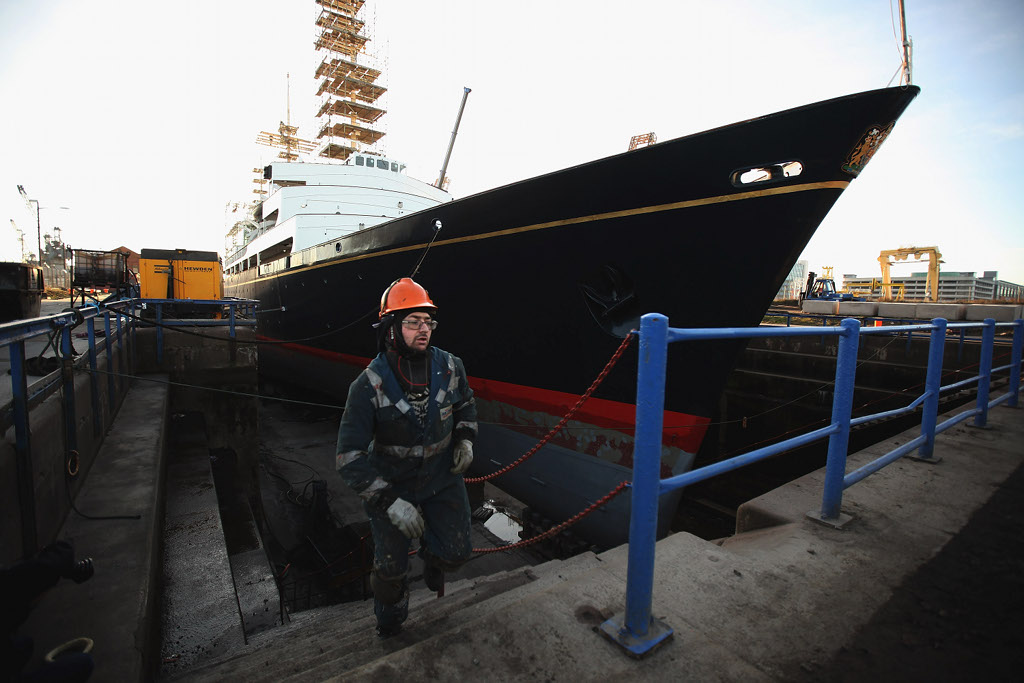 Queen Elizabeth II may still get a yacht - The World from PRX