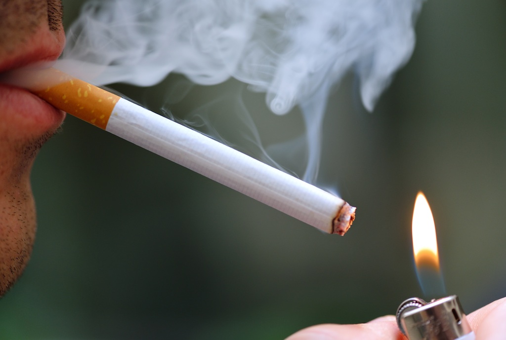 New York to raise cigarette buying age to 21 - The World from PRX