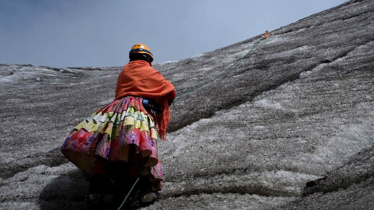 Casting aside imposing summits, these women are scaling Bolivia's peaks ...