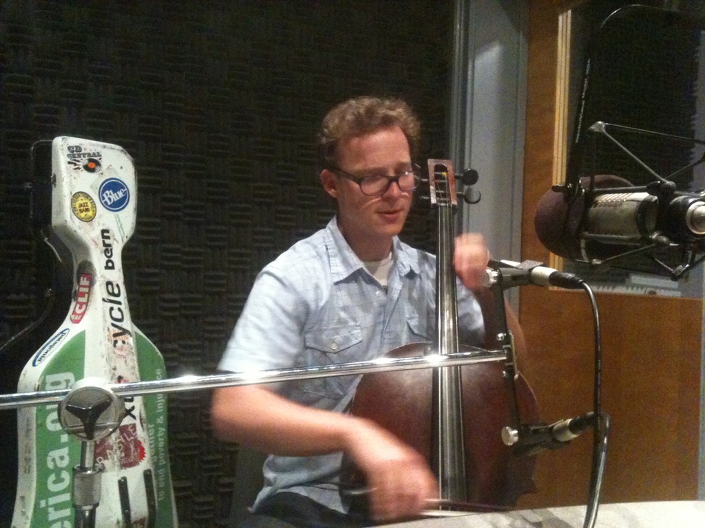 Ben Sollee: Live at Grocery on Home - The World from PRX