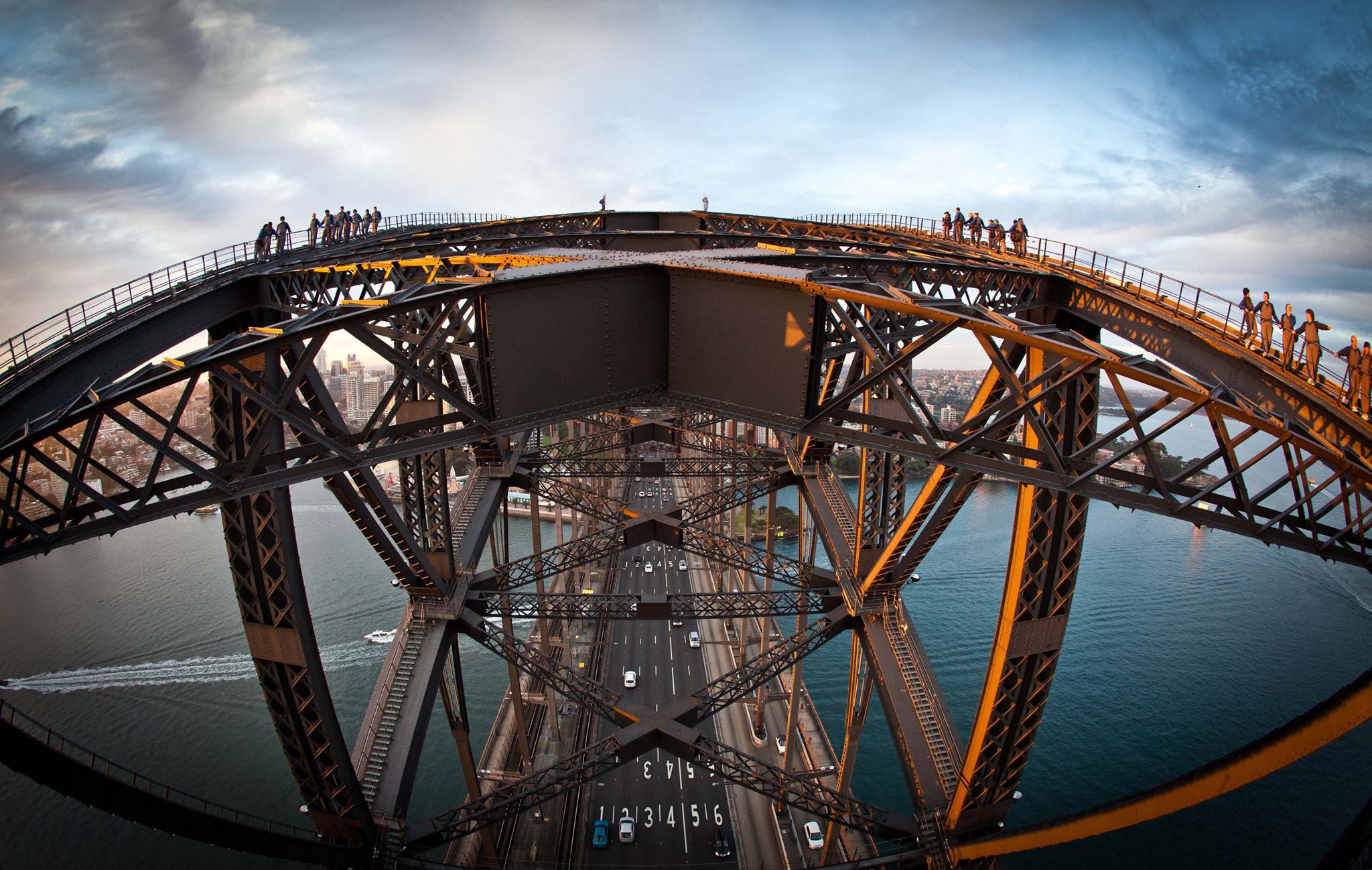 Sydney Harbour Bridge offers tourists an unusual birds' eye view - The ...