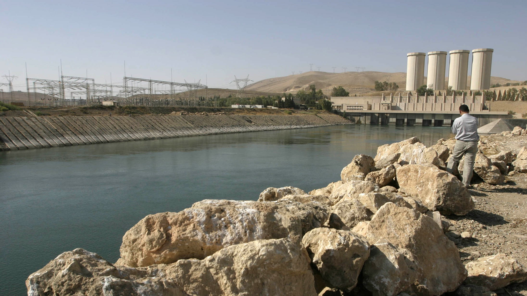 The Mosul Dam is a 'ticking time-bomb' for more reasons than you might ...